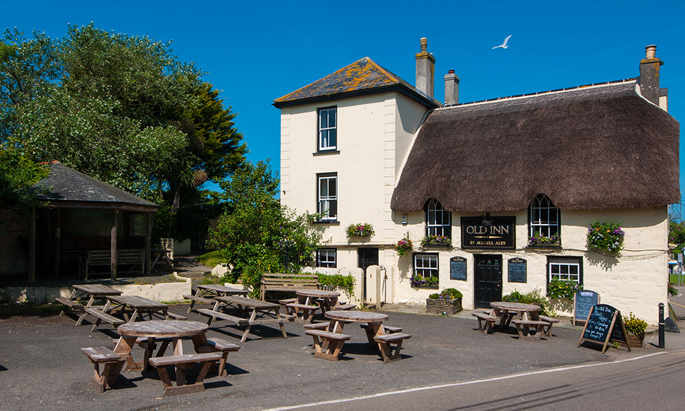 Old Inn Mullion Drinking old-inn-mullion-drinking